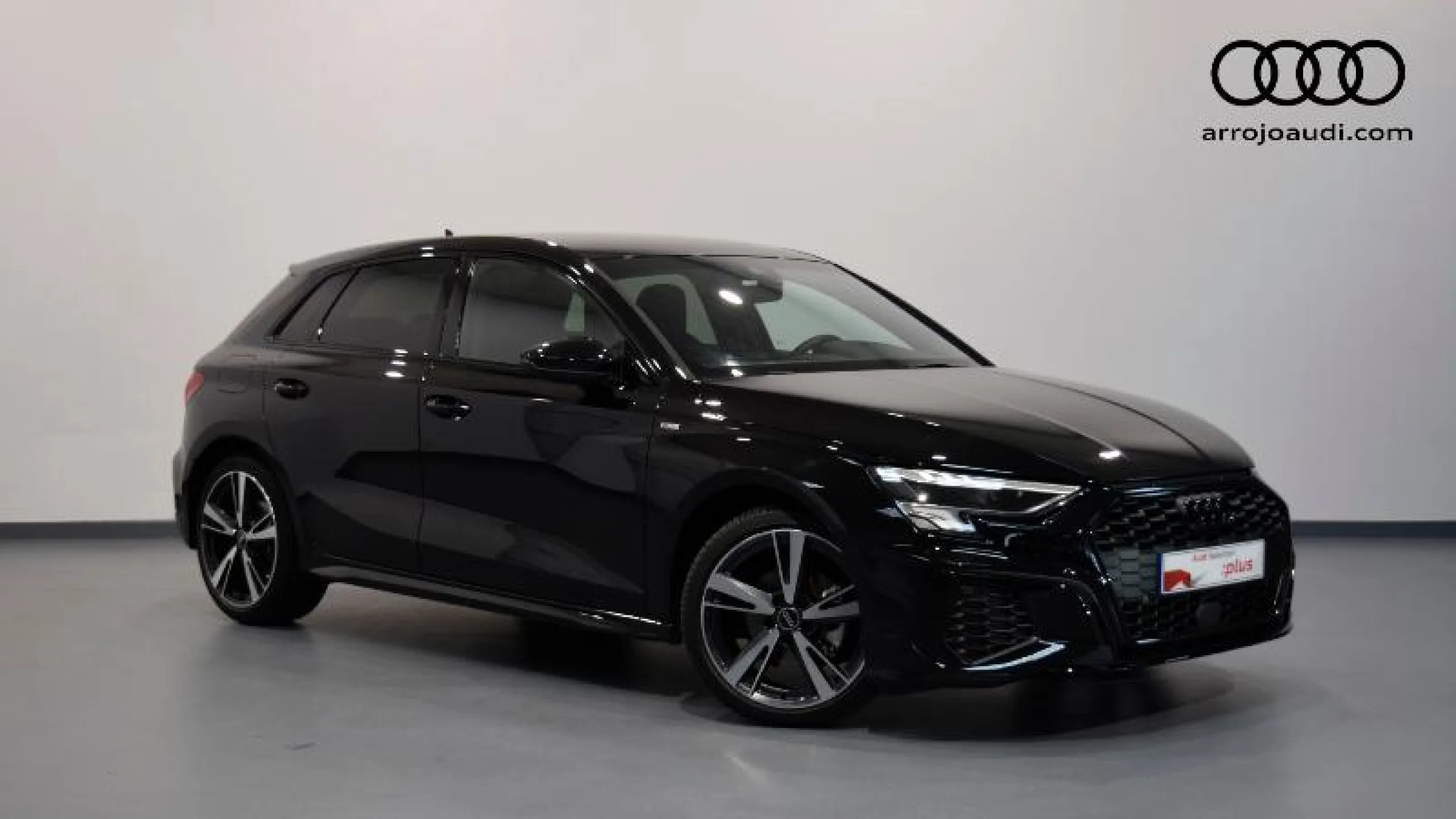 AUDI A3 SPORTBACK BLACK LINE 35 TDI 110KW S TRON de segunda mano desde 31990€