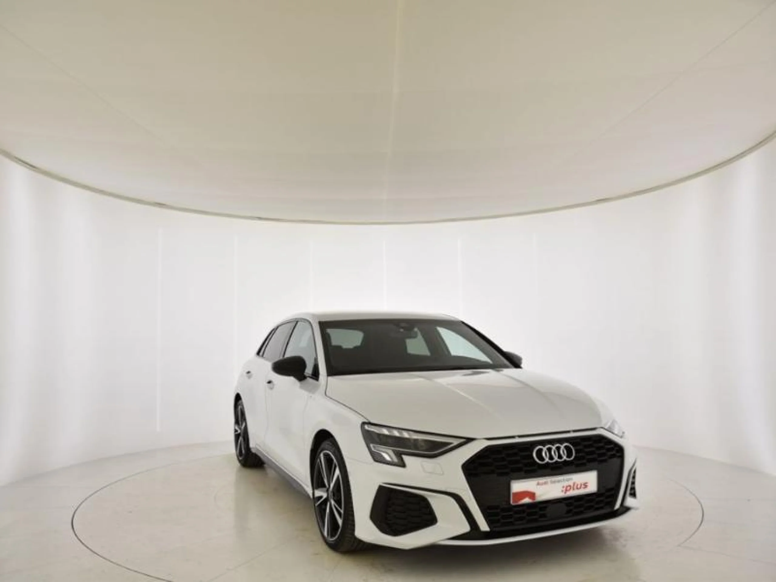 AUDI A3 SPORTBACK BLACK LINE 35 TFSI 110KW S TRO de segunda mano desde 31990€